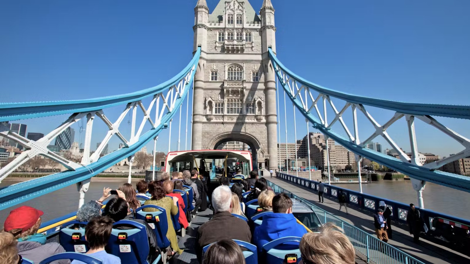 Bus guide tour | Exoticviajes.com